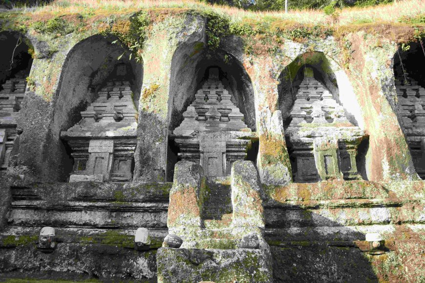 Menelisik Keindahan Seni Ukir dan Arsitektur Kuno dalam Candi Gunung Kawi - Bali Padma Bhuwana