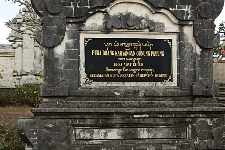 Examining the Beauty of Dhang Khayangan Gunung Payung Temple in Kutuh ...