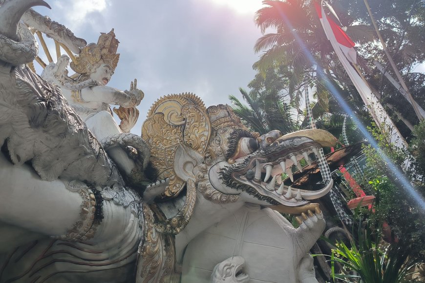 The Beauty of the Garuda from the Pakudui Traditional Village: Balinese ...