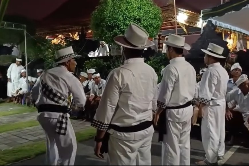Baris Cina Dance: A Legacy of Chinese Acculturation in Balinese ...